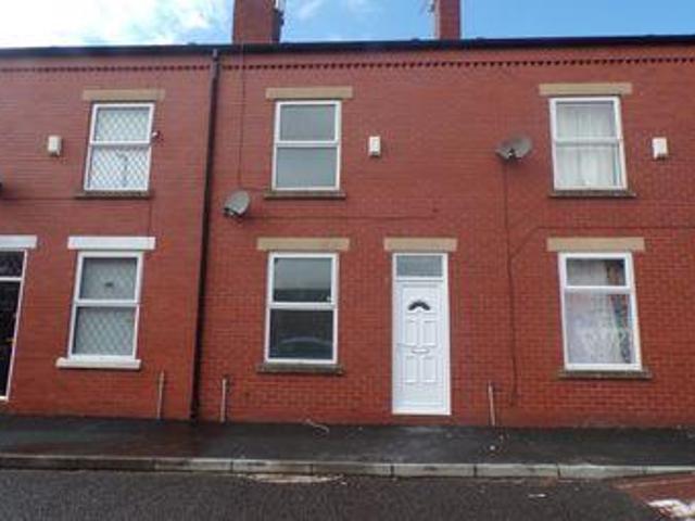 2 Bedrooms Terraced house for rent in Langworthy Road, Moston M40
