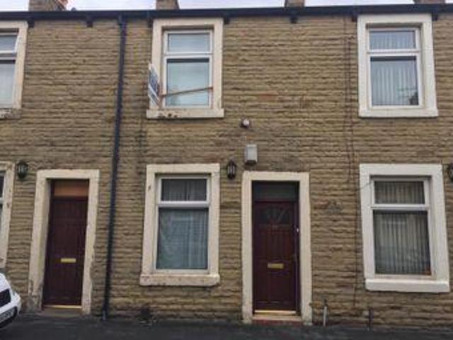 2 Bedrooms Terraced house for rent in Leyland Road, Burnley BB11
