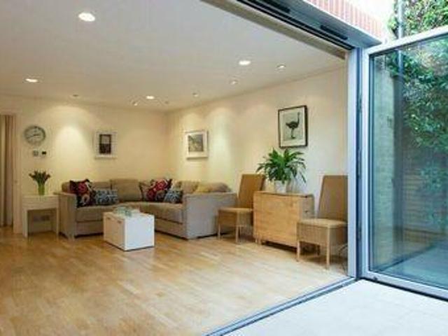 2 Bedrooms Terraced house for rent in Phil Brown Place, Clapham SW8
