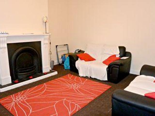 2 Bedrooms Terraced house for rent in Quarry Place, Leeds LS6