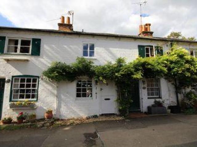 2 Bedrooms Terraced house for rent in Queens Cottages, Backsideans, Wargrave, Reading RG10