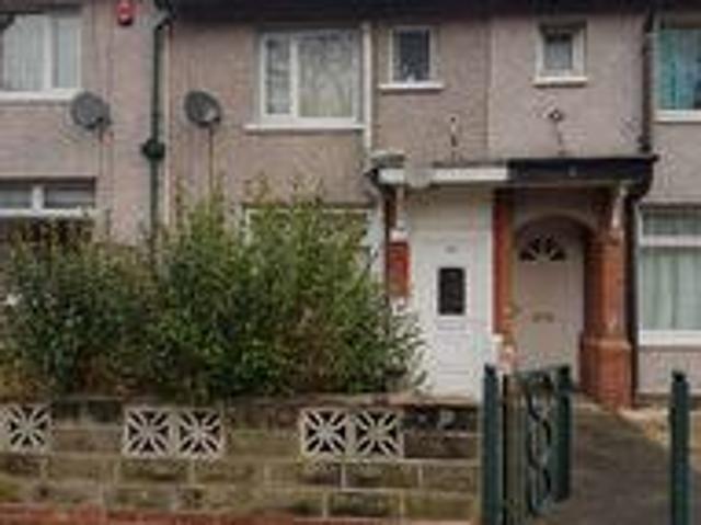 2 Bedrooms Terraced house for rent in Rathmell Street, Bradford BD5