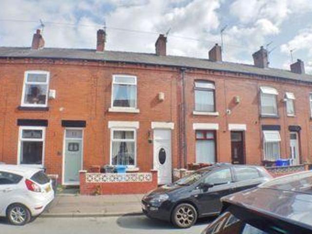 2 Bedrooms Terraced house for rent in Regent Street, Manchester M40