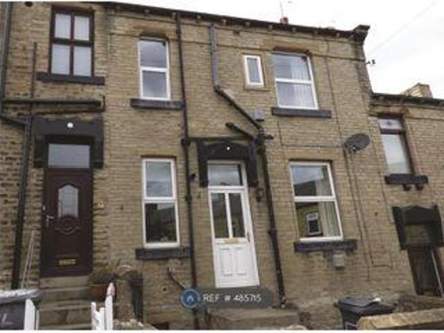 2 Bedrooms Terraced house for rent in Richardson St, Bradford BD12