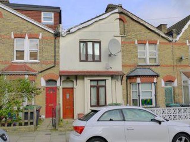 2 Bedrooms Terraced house for rent in Richmond Road, London N11