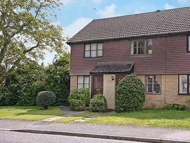 2 Bedrooms Terraced house for rent in Rochester Avenue, Canterbury CT1
