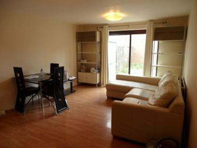 2 Bedrooms Terraced house for rent in St Mary´s Road, Plaistow E13