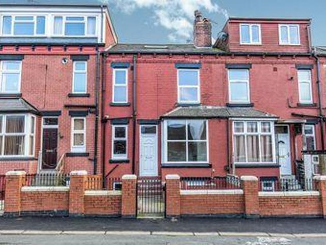 2 Bedrooms Terraced house for rent in St. Hildas Avenue, Leeds LS9