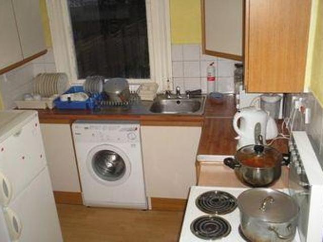 2 Bedrooms Terraced house for rent in St. John´s Road, Balby, Doncaster DN4