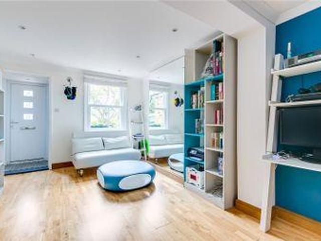 2 Bedrooms Terraced house for rent in Stanley Road, London SW14