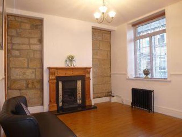 2 Bedrooms Terraced house for rent in Swaine Hill Street, Yeadon, Leeds LS19