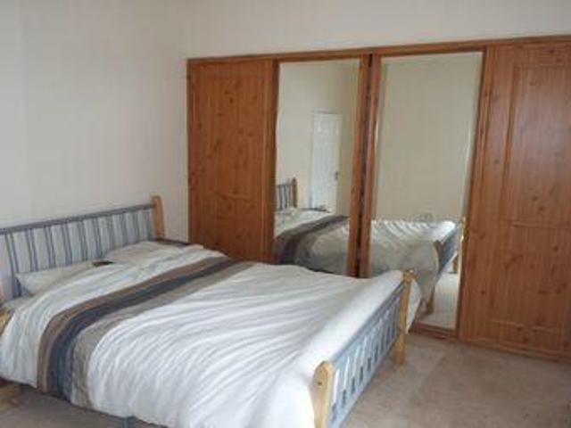 2 Bedrooms Terraced house for rent in Swinton, Manchester M27