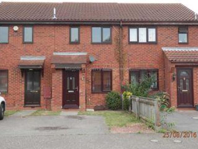 2 Bedrooms Terraced house for rent in Swift Close, St. Neots PE19