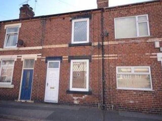 2 Bedrooms Terraced house for rent in School Street, Castleford WF10