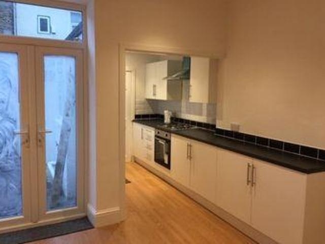 2 Bedrooms Terraced house for rent in Shakespeare Street, Padiham, Burnley BB12
