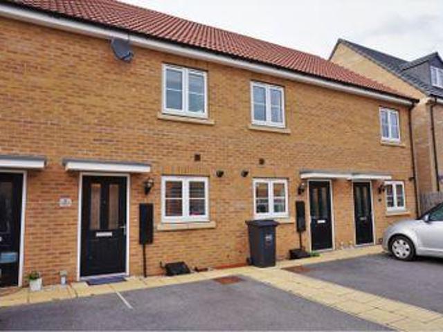 2 Bedrooms Terraced house for rent in Southlands Court, Leeds LS25