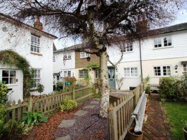 2 Bedrooms Terraced house for rent in The Chine, High Street, Dorking RH4