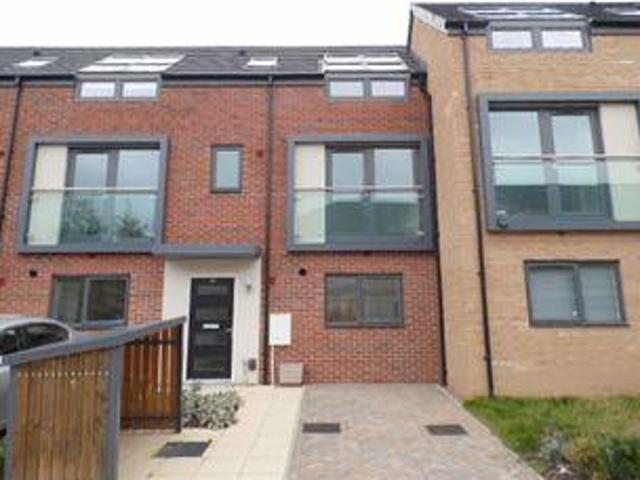 2 Bedrooms Terraced house for rent in The Gables, Paddock View, Doncaster DN1