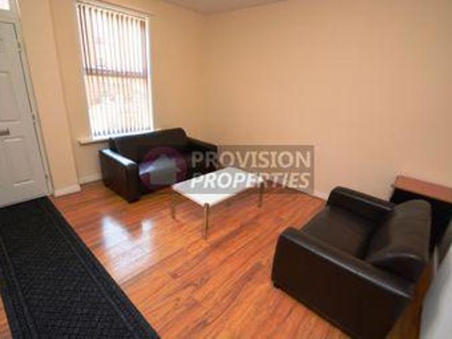 2 Bedrooms Terraced house for rent in Thornville Terrace, Hyde Park, Leeds LS6