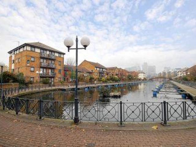 2 Bedrooms Terraced house for rent in Undine Road, London E14