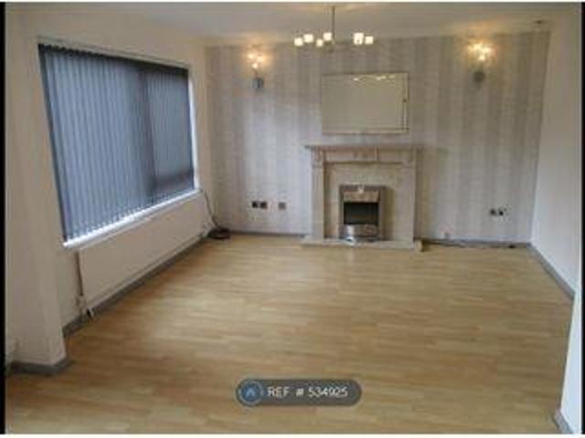 2 Bedrooms Terraced house for rent in Vine Avenue, Swinton, Manchester M27