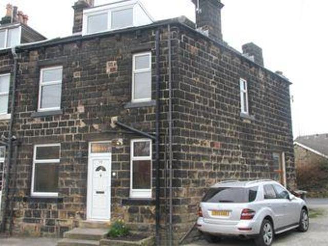 2 Bedrooms Terraced house for rent in Whack House Lane, Yeadon, Leeds LS19