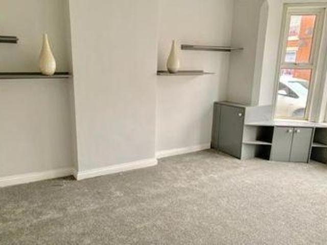 2 Bedrooms Terraced house for rent in Wilford Crescent East, Nottingham NG2