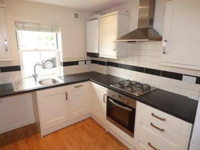 2 Bedrooms Terraced house for rent in Winnock Road, Colchester CO1