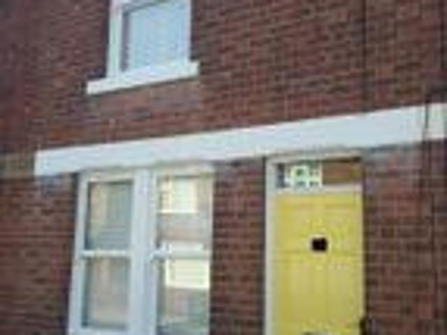 2 Bedrooms Terraced house for rent in Windsor Street, Beeston, Nottingham NG9