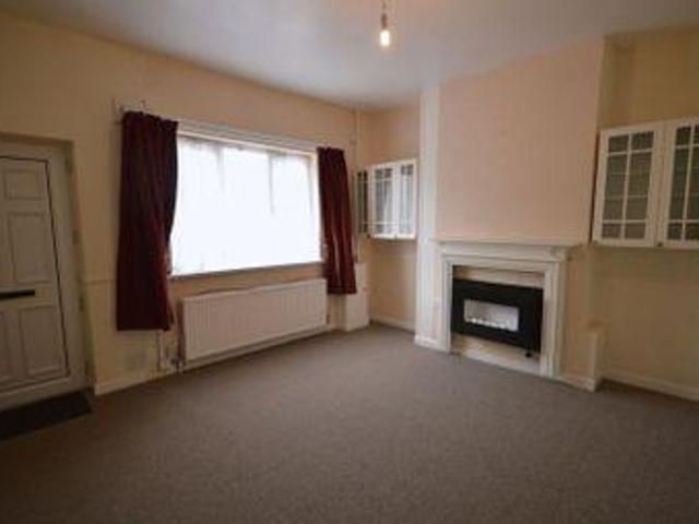 2 Bedrooms Terraced house for rent in Wood Street, Castleford WF10