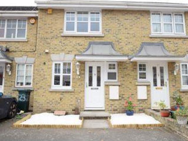 2 Bedrooms Terraced house for rent in Woldham Road, Bromley BR2