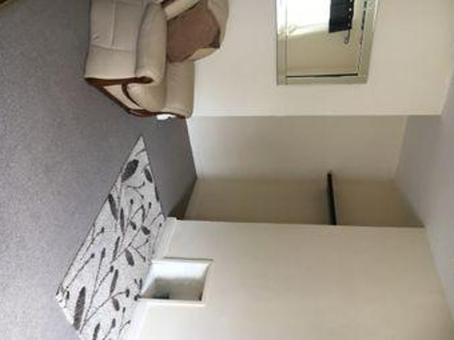 2 Bedrooms Terraced house for rent in 5 Station Road, Bradford BD13