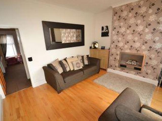 2 Bedrooms Terraced house for sale in Manchester Road West, Little Hulton, Manchester M38