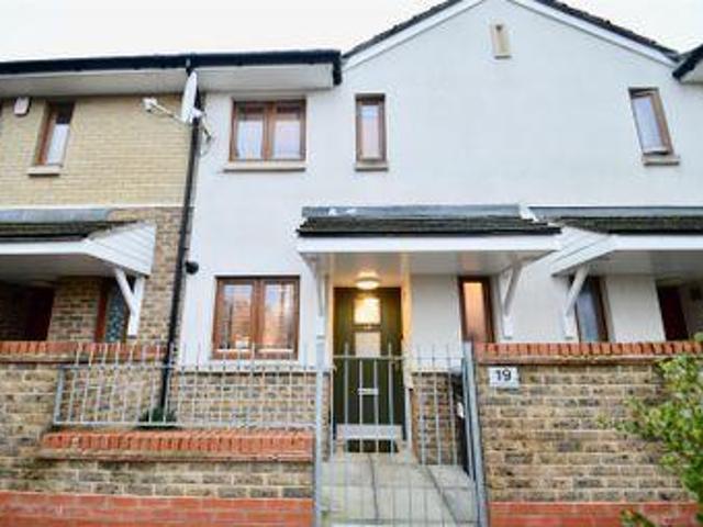 2 Bedrooms Terraced house for sale in Montgomery Close, Gravesend DA12