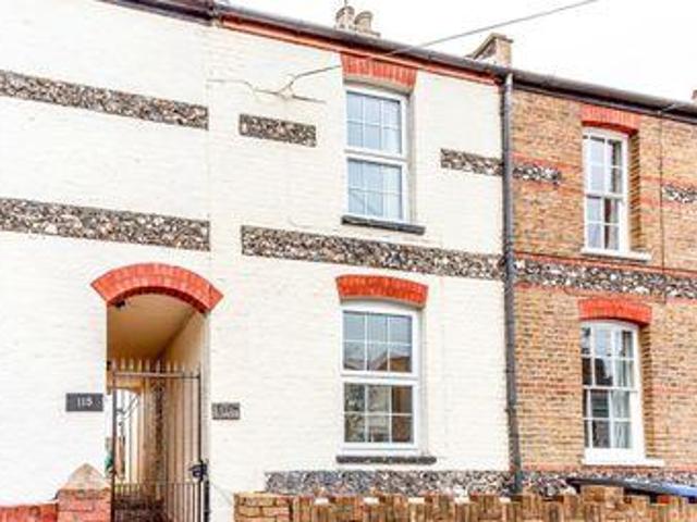 2 Bedrooms Terraced house for sale in Oxford Road, Windsor, Berkshire SL4
