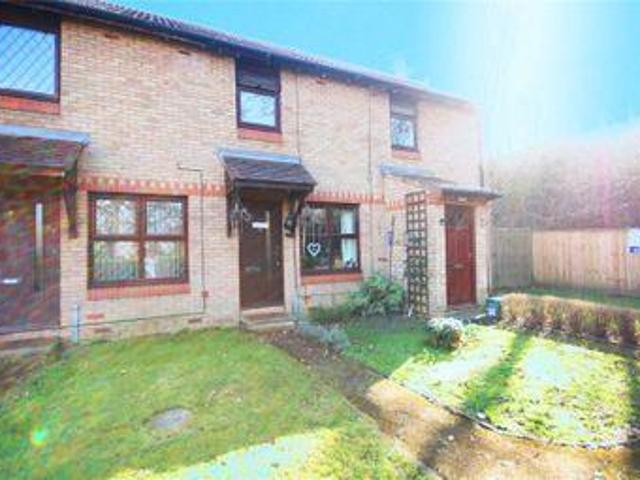 2 Bedrooms Terraced house for sale in Addlestone, Surrey KT15