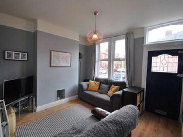 2 Bedrooms Terraced house for sale in Adelaide Road, Stockport SK3