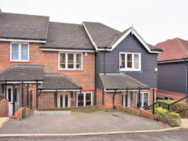 2 Bedrooms Terraced house for sale in Apple Tree Close, High Wycombe HP13