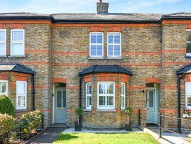 2 Bedrooms Terraced house for sale in Bury Street, Ruislip, Middlesex HA4