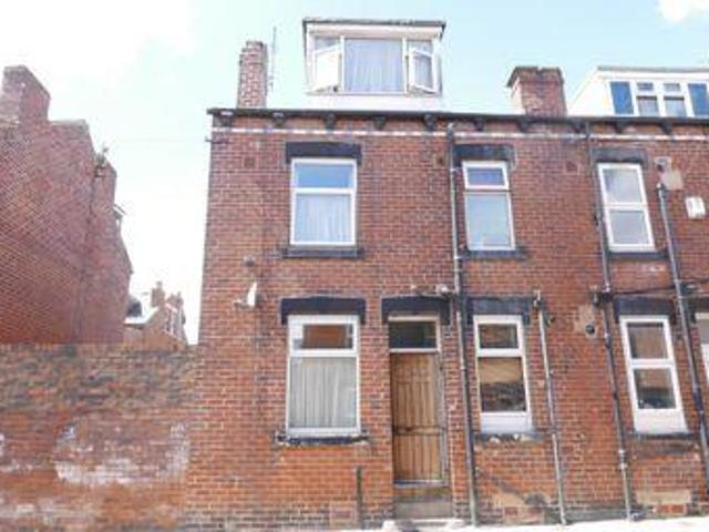 2 Bedrooms Terraced house for sale in Barden Mount, Armley, Leeds LS12