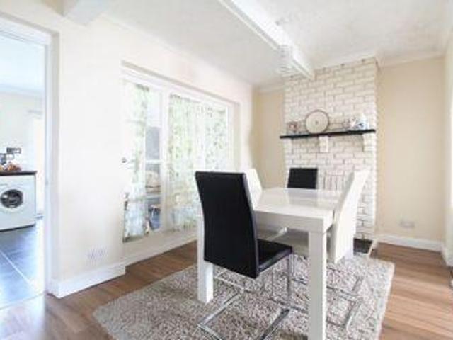 2 Bedrooms Terraced house for sale in Beechwood Road, Leagrave, Luton LU4