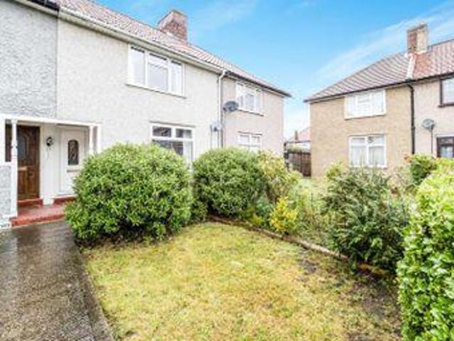 2 Bedrooms Terraced house for sale in Bentry Road, Dagenham RM8