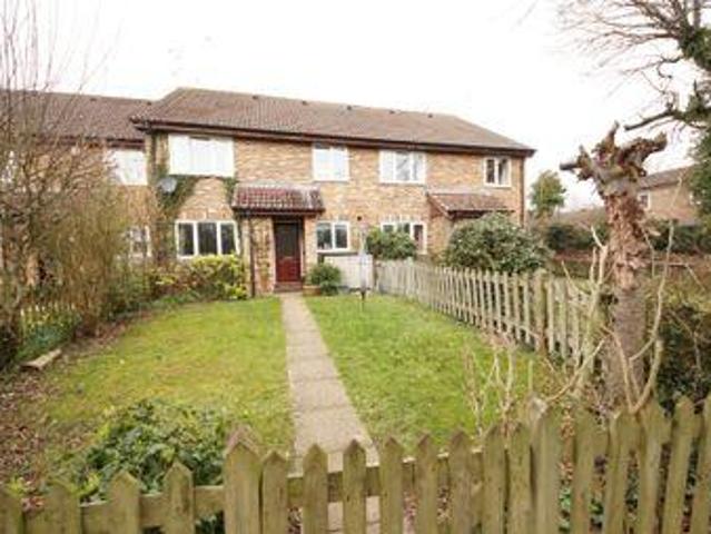 2 Bedrooms Terraced house for sale in Bow Field, Hook RG27