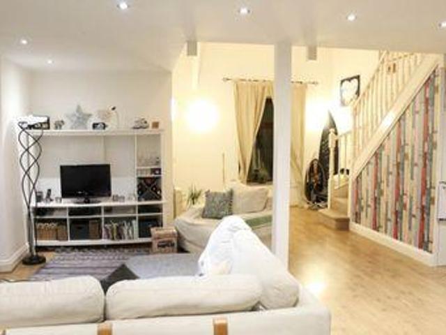 2 Bedrooms Terraced house for sale in Cymmer Road, Porth CF39