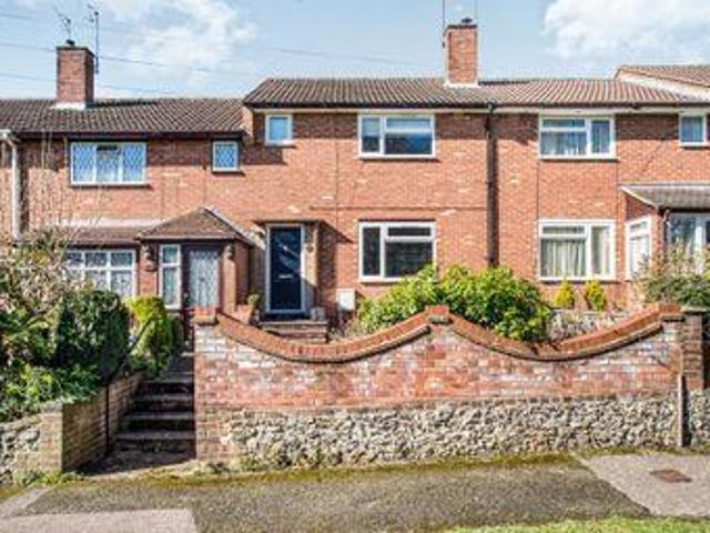 2 Bedrooms Terraced house for sale in Chambersbury Lane, Hemel Hempstead HP3