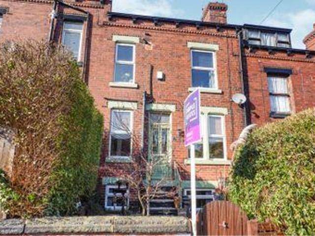 2 Bedrooms Terraced house for sale in Christ Church View, Armley, Leeds LS12