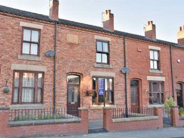 2 Bedrooms Terraced house for sale in Clarence Street, Leigh WN7