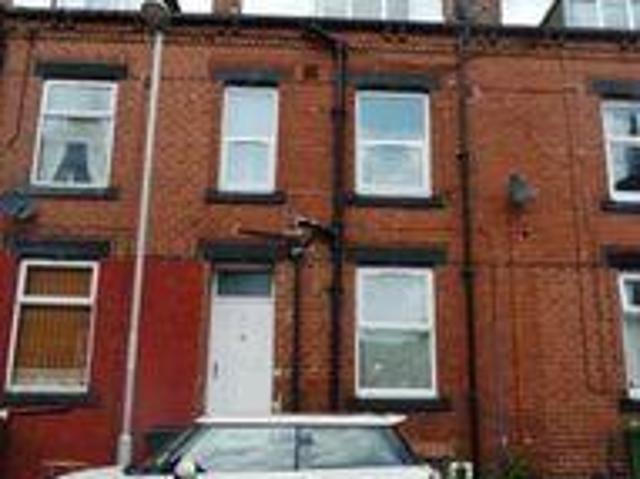 2 Bedrooms Terraced house for sale in Cleveleys Road, Leeds LS11