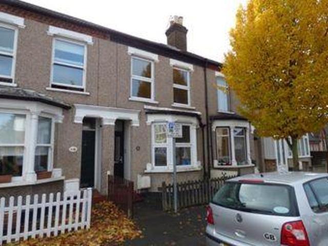 2 Bedrooms Terraced house for sale in Clifton Road, Hornchurch RM11