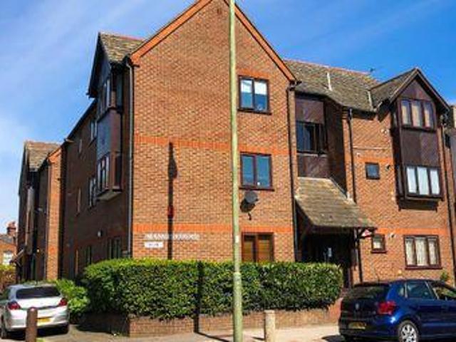 2 Bedrooms Terraced house for sale in Cricklewood Lane, London NW2